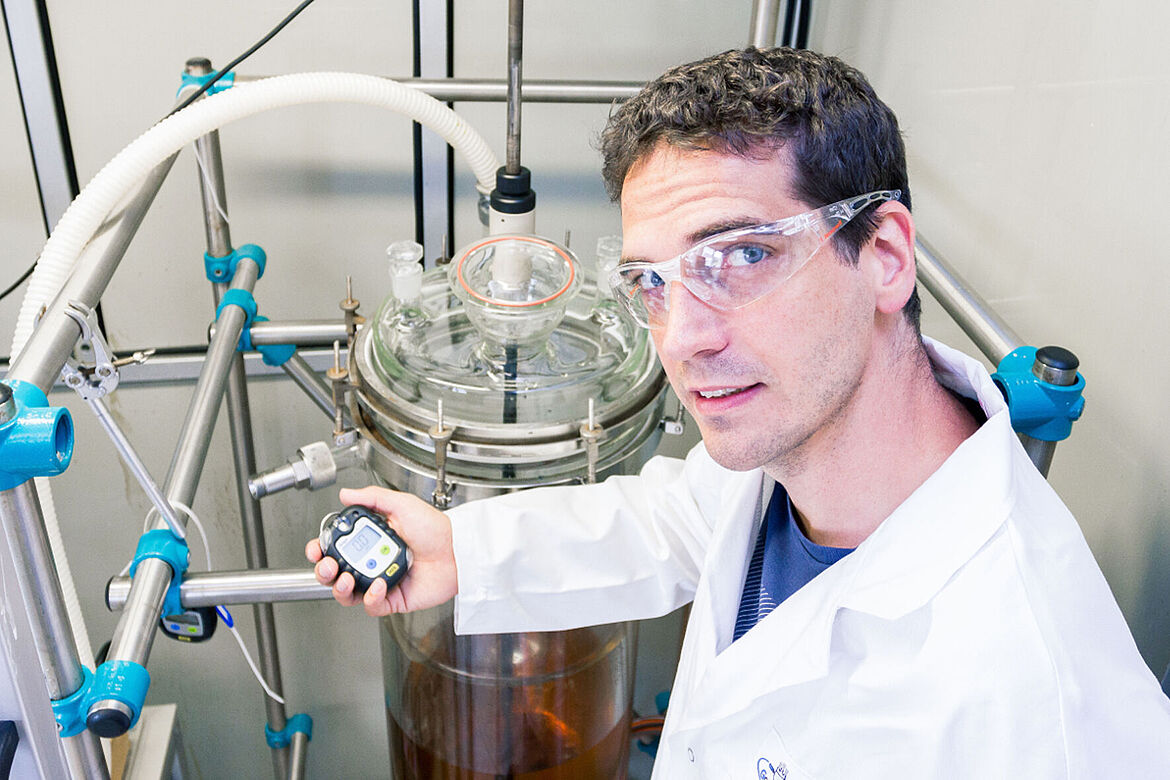 CDMO: Custom development and manufacturing organisation